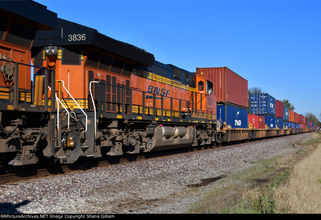 BNSF 3836 Roster shot.
